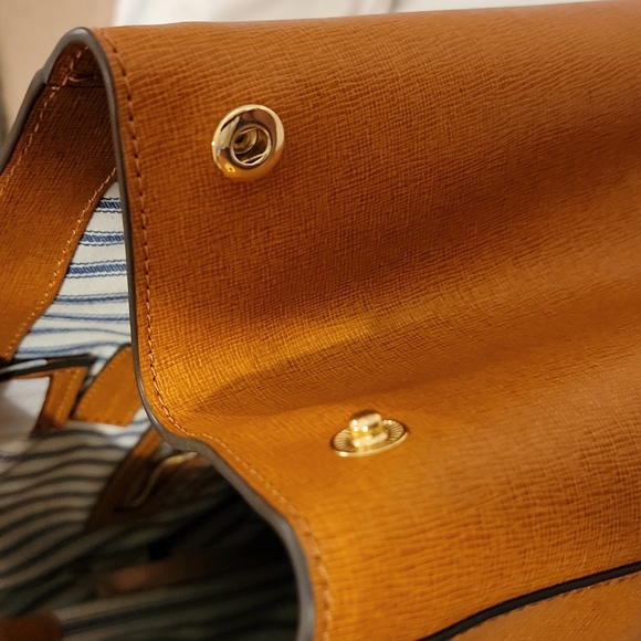 Dooney & Bourke | Bags | Dooney Bourke Nana Zip Satchel | Poshmark